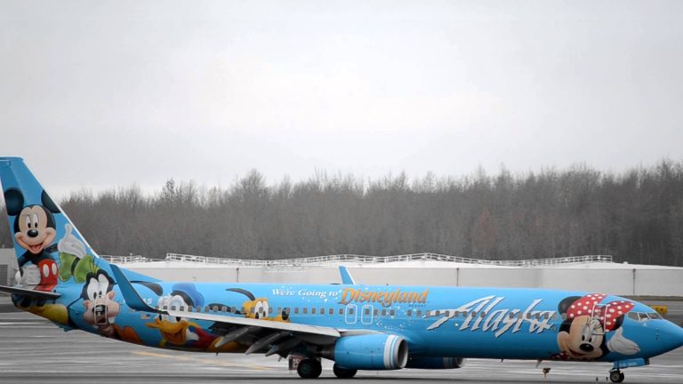 Alaska Airlines Disney Jet "Spirit of Disneyland II" Boeing 737-900