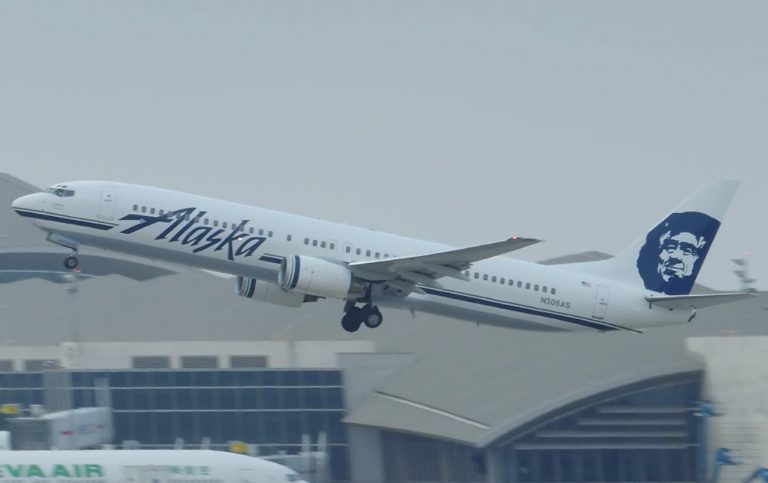 Alaska Airlines Fleet Boeing 737-900 Details and Pictures