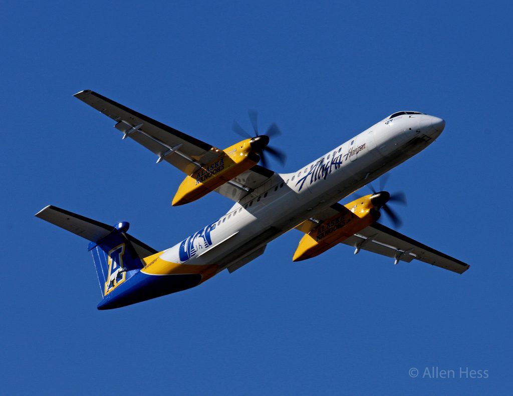 Alaska Airlines Bombardier Dash 8-Q400 UAF Nanooks Special Livery ...