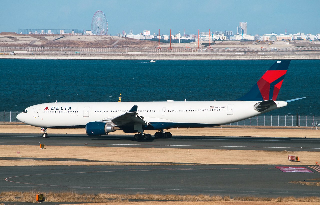 Delta Air Lines Fleet Airbus A330-300 Details and Pictures