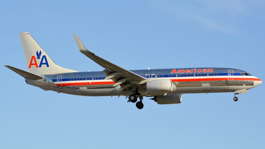 American Airlines Fleet Boeing 737-800 Details and Pictures