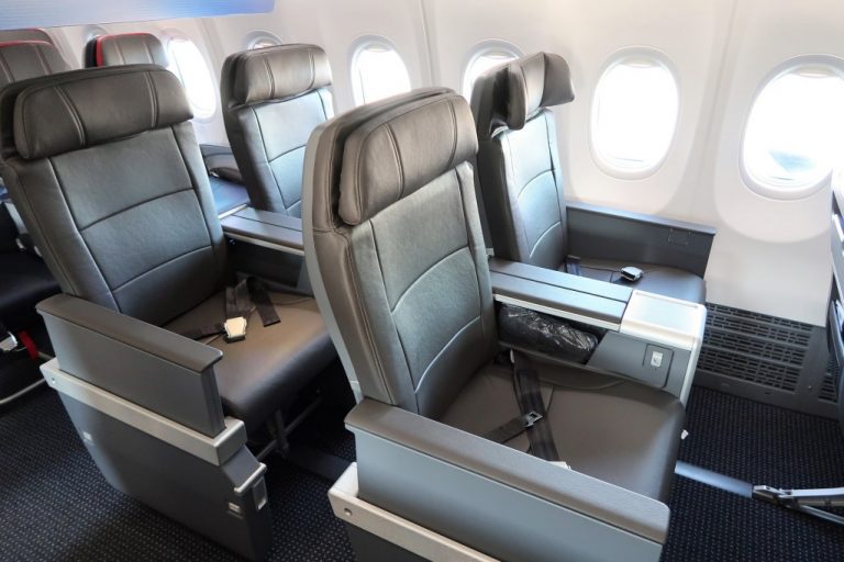 American Airlines Fleet Boeing 737 MAX 8 Details and Pictures