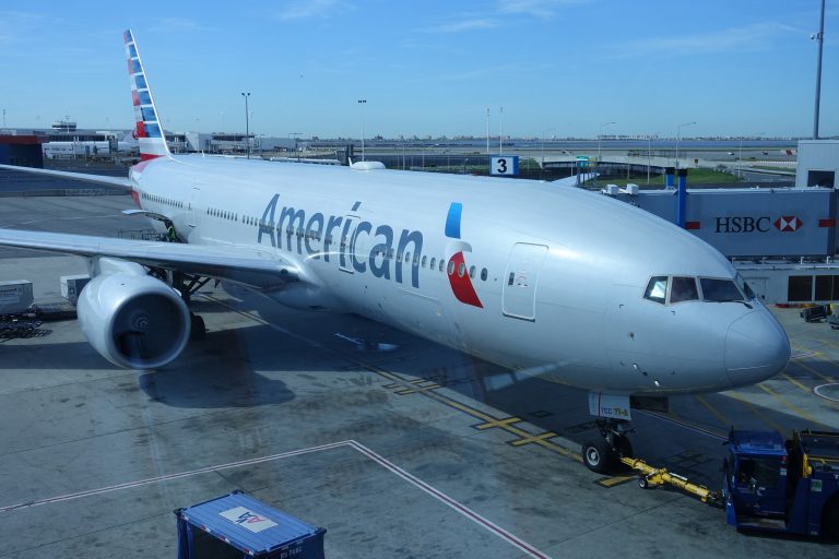 American Airlines Fleet Boeing 777-200/ER Details and Pictures