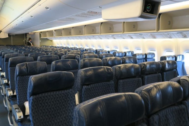 American Airlines Fleet Boeing 777-200/ER Details and Pictures