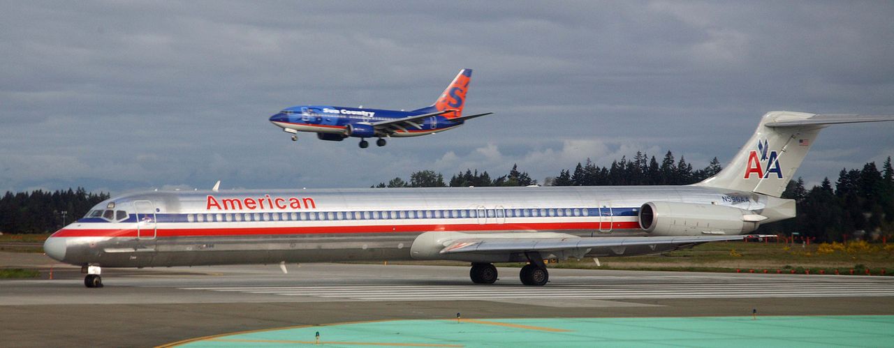 American Airlines Fleet McDonnell Douglas MD-80 Details and Pictures