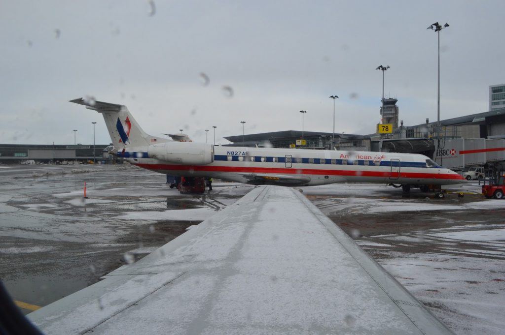 American Airlines Fleet Embraer ERJ-140 Details and Pictures