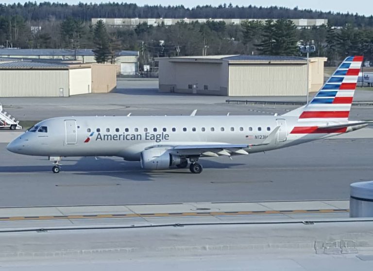 American Airlines Fleet Embraer E175 Details and Pictures