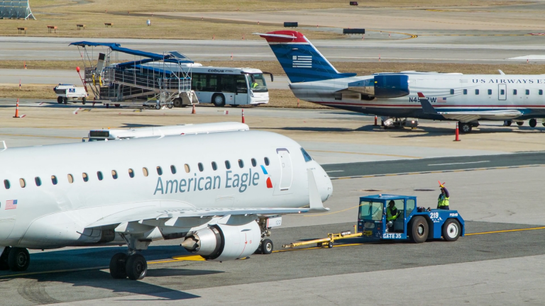 American Airlines Fleet Embraer E175 Details and Pictures