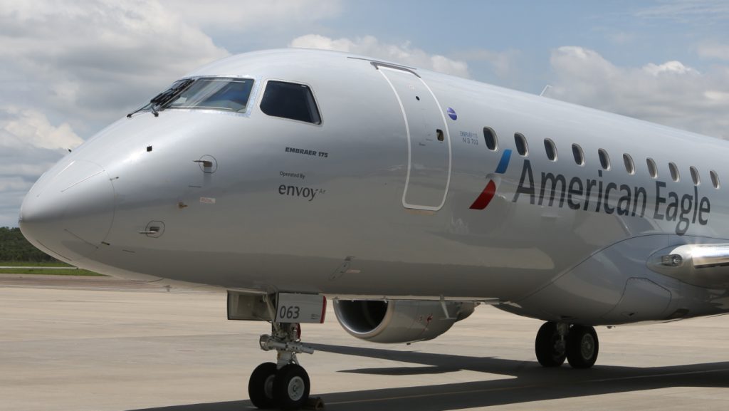 American Airlines Fleet Embraer E175 Details and Pictures