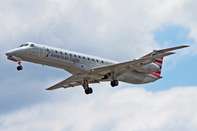American Airlines Fleet Embraer ERJ-145 Details and Pictures