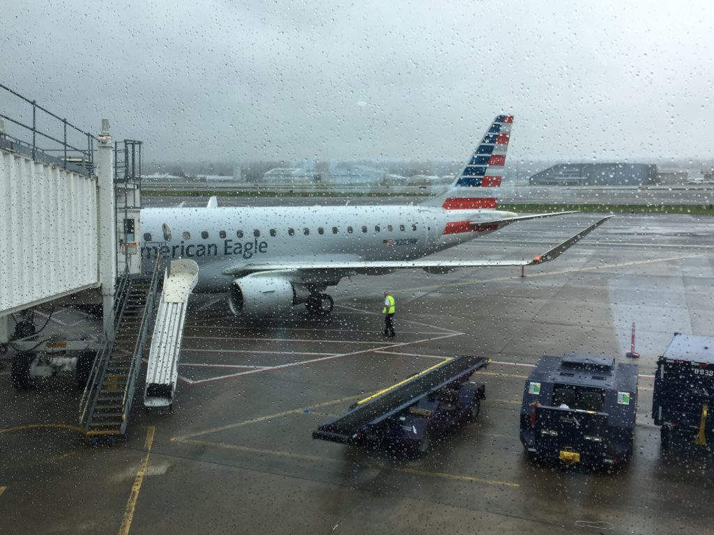 American Airlines Fleet Embraer E175 Details and Pictures