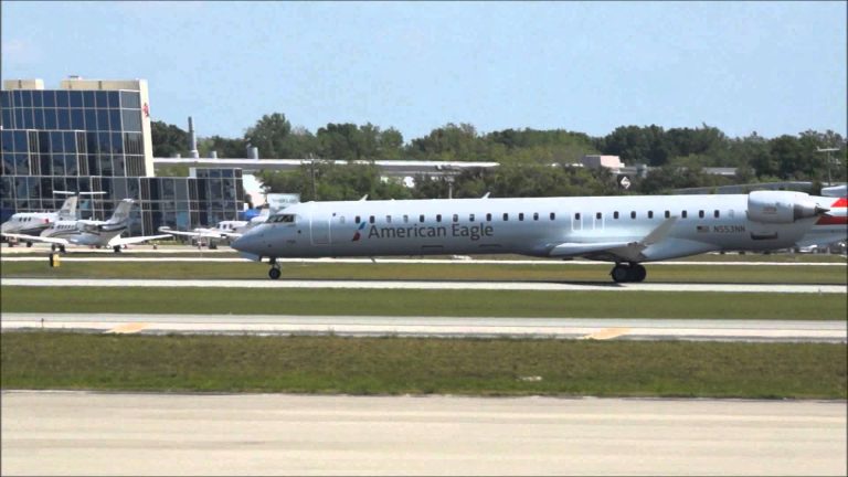American Airlines Fleet Bombardier CRJ-900 Details and Pictures