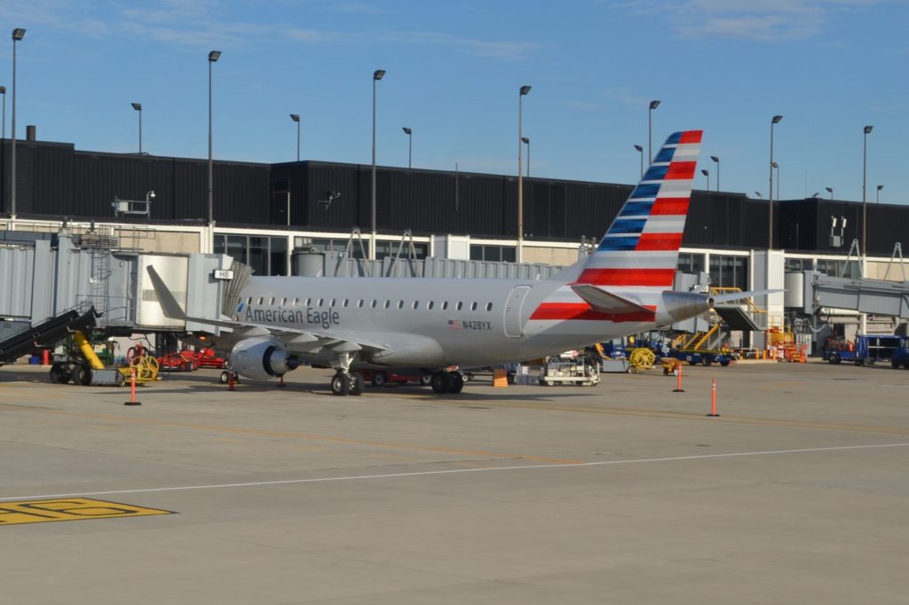 American Airlines Fleet Embraer E175 Details and Pictures