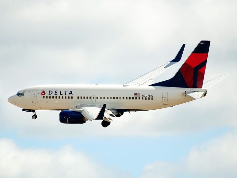 Delta Air Lines Fleet Boeing 737-700 Details and Pictures