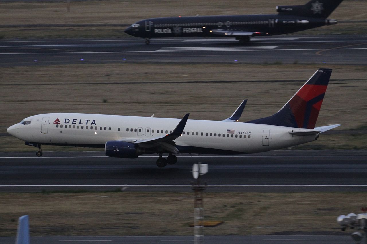 Delta Air Lines Fleet Boeing 737-800 Details and Pictures