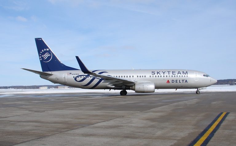 Delta Air Lines Fleet Boeing 737-800 Details and Pictures