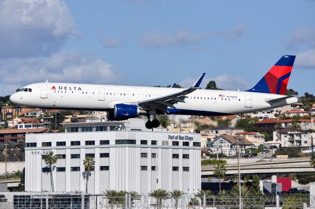 Delta Air Lines Fleet Airbus A321-200 Details and Pictures