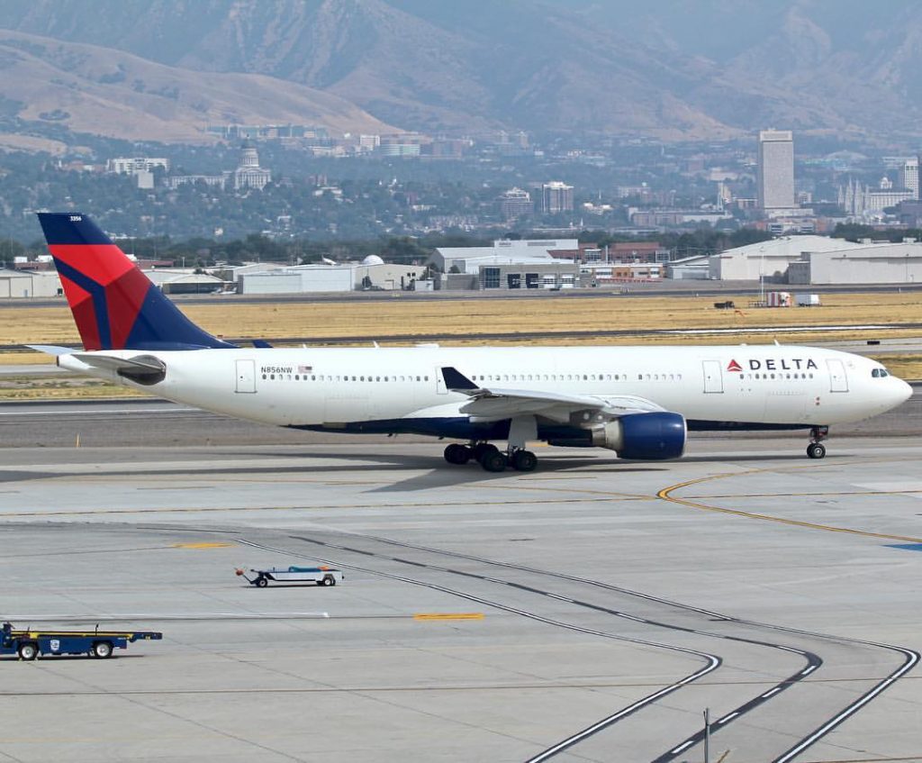 Delta Air Lines Fleet Airbus A330-200 Details and Pictures