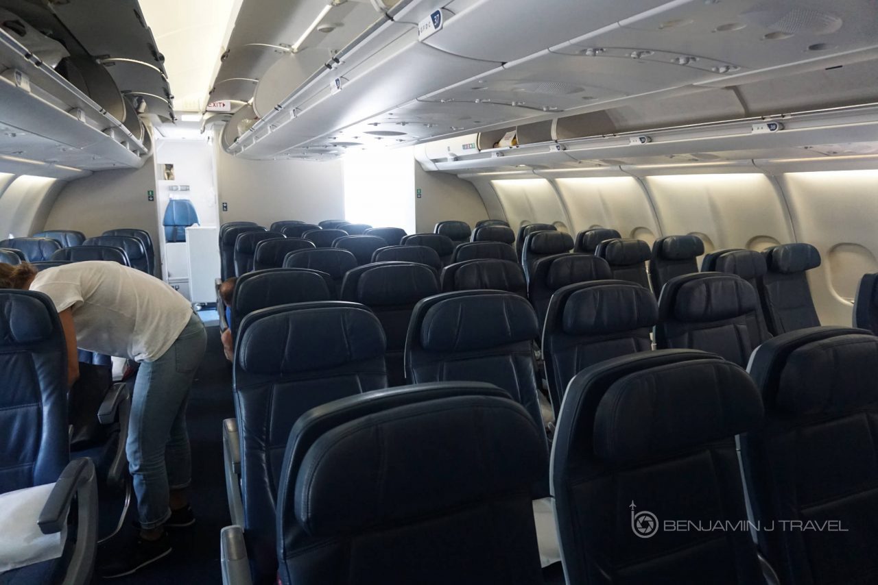 Airbus A330-300 Economy 3-Across : r/delta