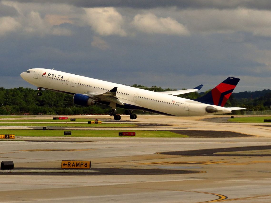 Delta Air Lines Fleet Airbus A330-300 Details and Pictures