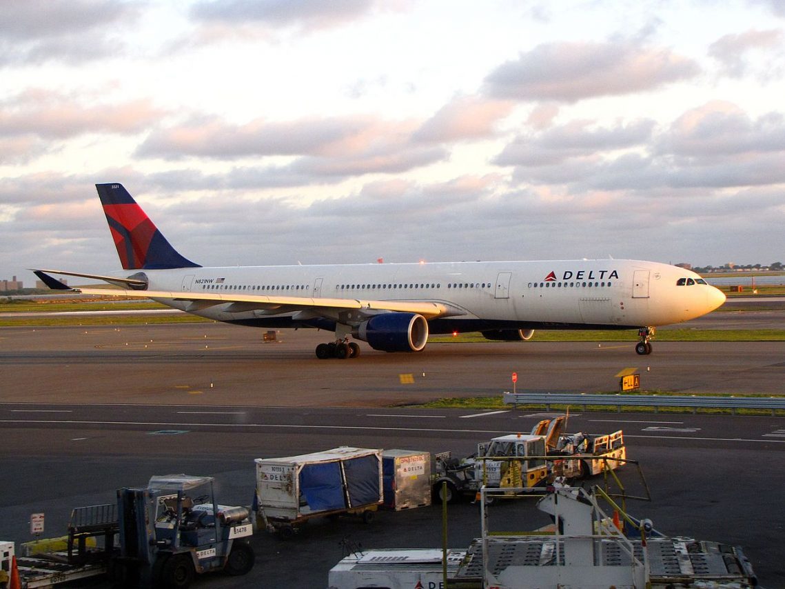 Delta Air Lines Fleet Airbus A330-300 Details and Pictures