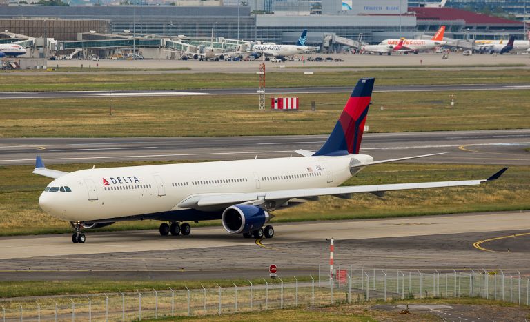 Delta Air Lines Fleet Airbus A330-300 Details and Pictures