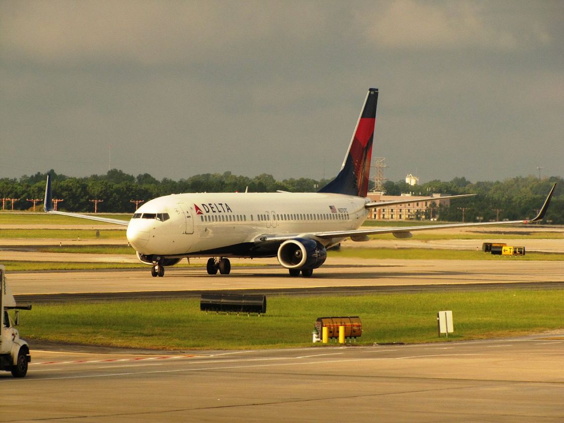 Delta Air Lines Fleet Boeing 737-800 Details and Pictures