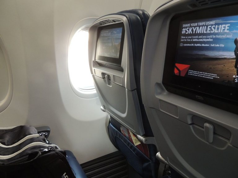 Delta Air Lines Fleet Boeing 737-900ER Details and Pictures