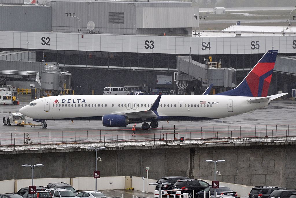 Delta Air Lines Fleet Boeing 737-900ER Details and Pictures