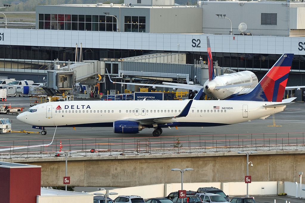 Delta Air Lines Fleet Boeing 737-900ER Details and Pictures