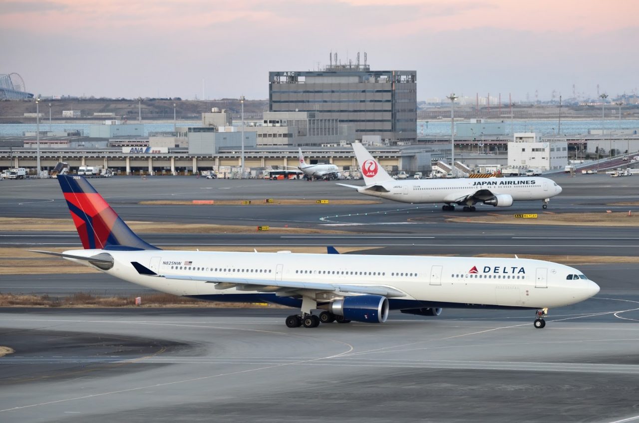 Delta Air Lines Fleet Airbus A330-300 Details and Pictures