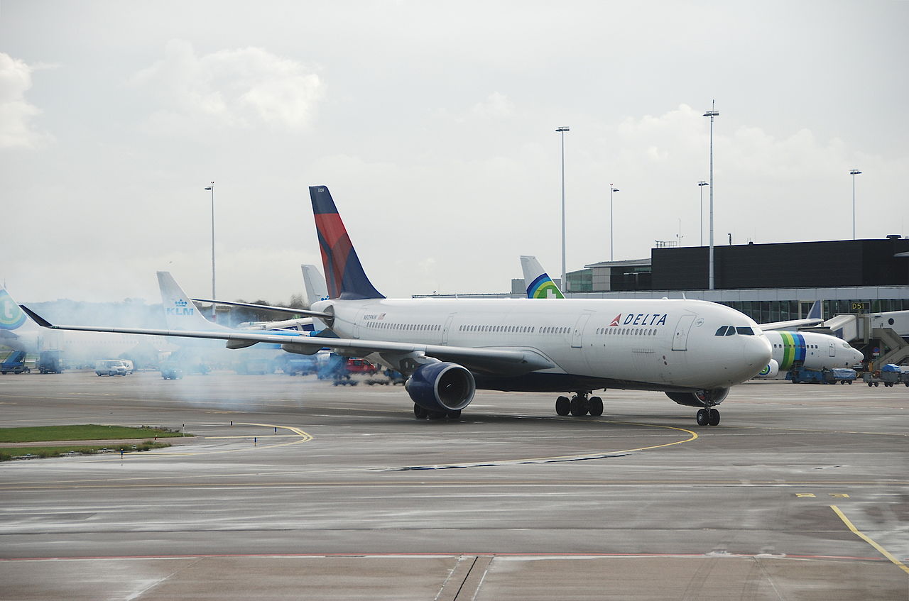 Delta Air Lines Fleet Airbus A330-300 Details and Pictures