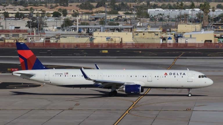 Delta Air Lines Fleet Airbus A321-200 Details and Pictures