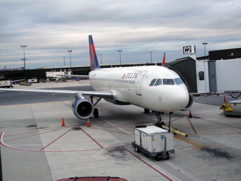 Delta Air Lines Fleet Airbus A320-200 Details and Pictures