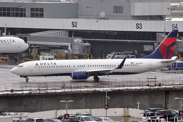 Delta Air Lines Fleet Boeing 737-900ER Details and Pictures