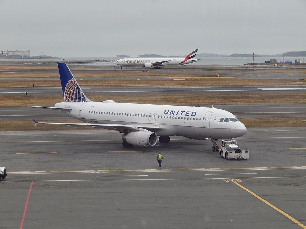 United Airlines Fleet Airbus A320-200 Details and Pictures