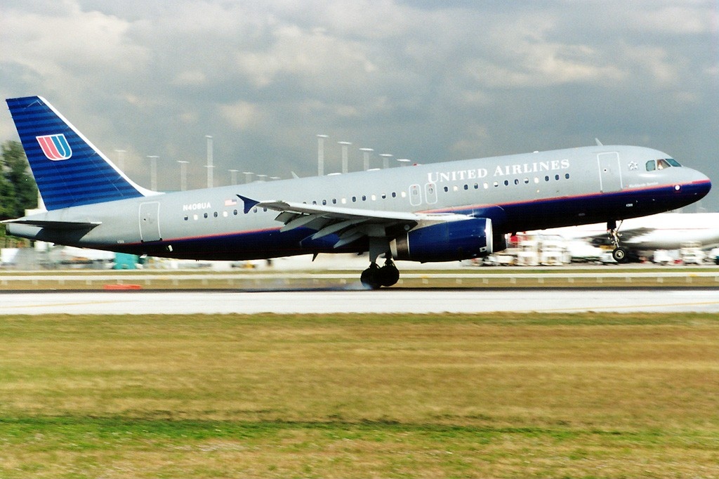 United Airlines Fleet Airbus A320-200 Details and Pictures