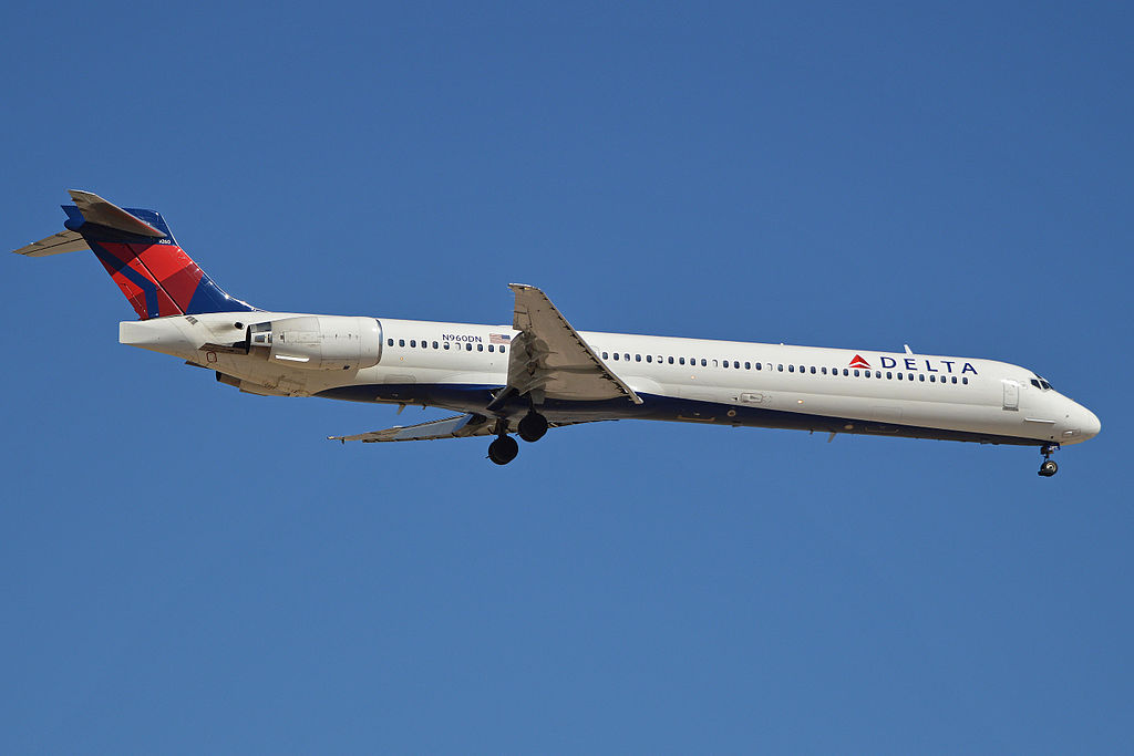 Delta Air Lines Fleet McDonnell Douglas MD-90-30 (M90) Details and Pictures