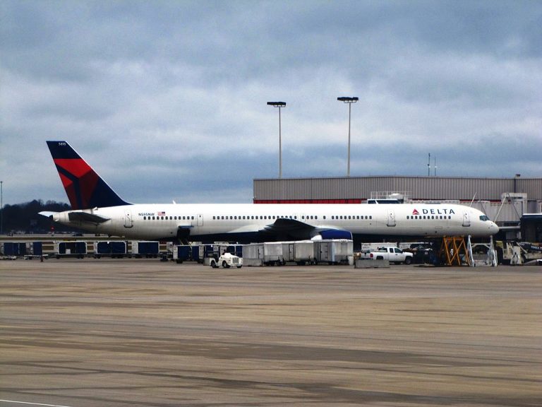 Delta Air Lines Fleet Boeing 757-300 Details and Pictures