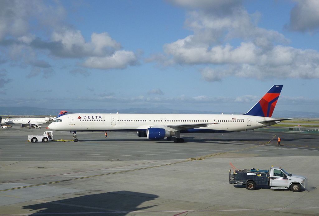 Delta Air Lines Fleet Boeing 757-300 Details and Pictures ...