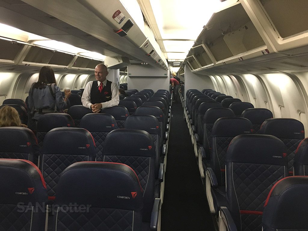 Delta Air Lines Fleet Boeing 767-300 Details and Pictures ...