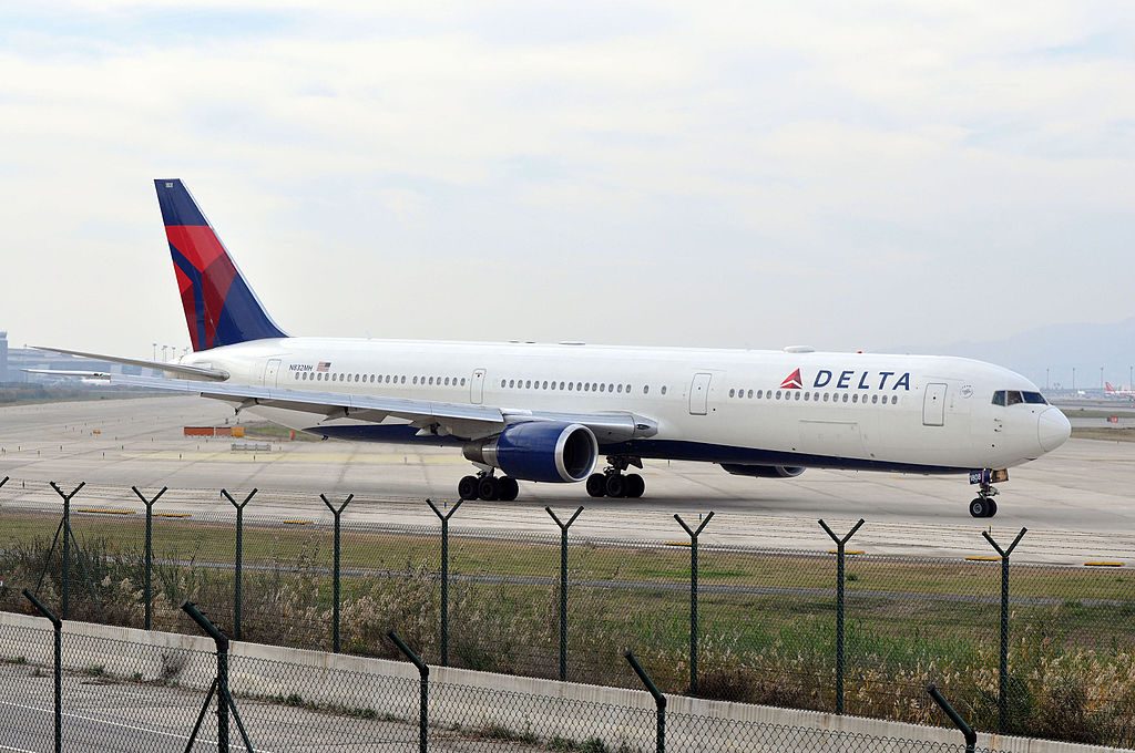 Delta Air Lines Fleet Boeing 767-400ER Details and Pictures