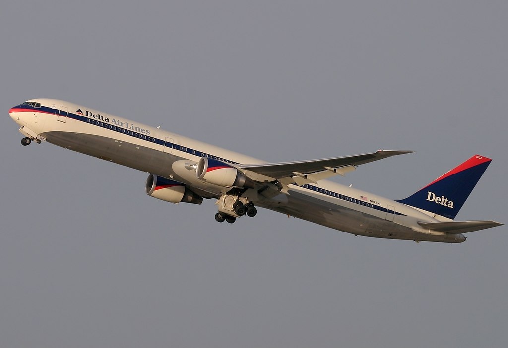Delta Air Lines Fleet Boeing 767-400ER Details and Pictures