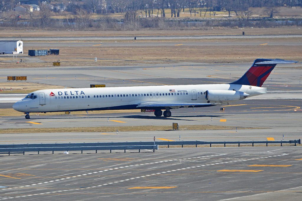 Delta Air Lines Fleet McDonnell Douglas MD-88 (M88) Details and Pictures