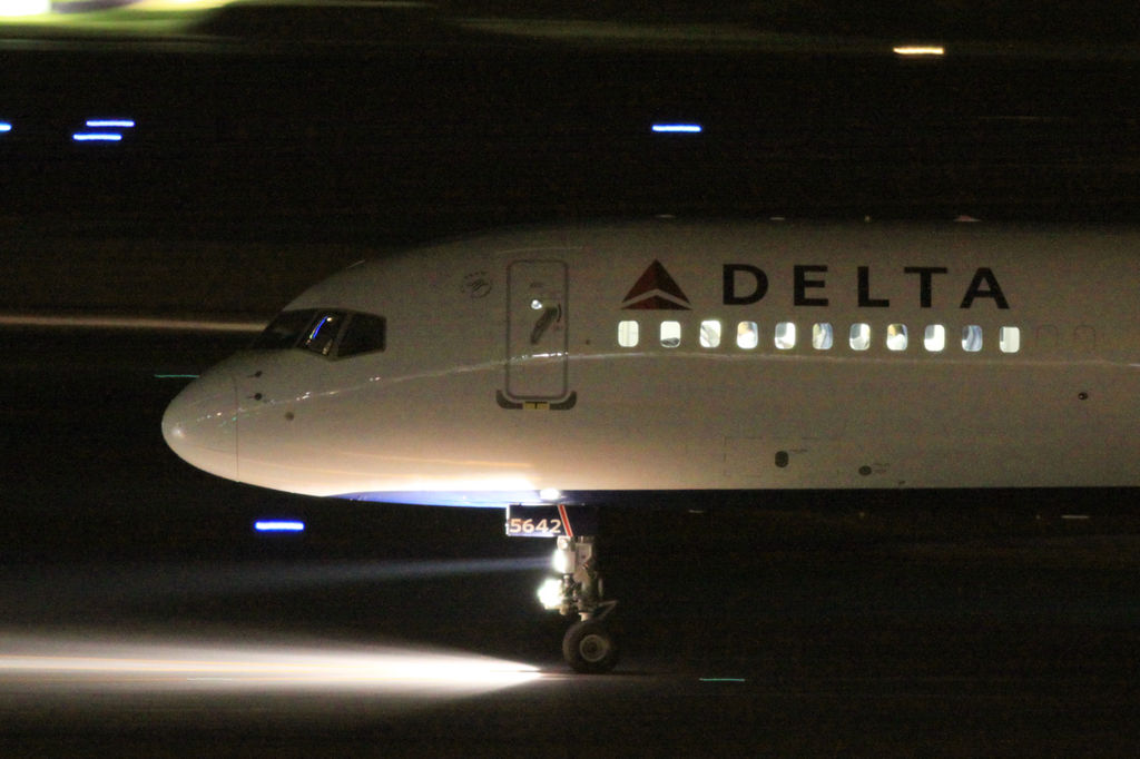 Delta Air Lines Fleet Boeing 757-200 Details and Pictures