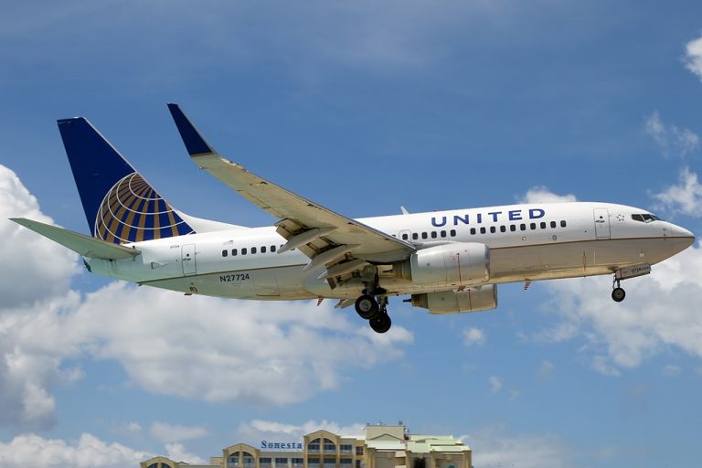 United Airlines Fleet Boeing 737-700 Details and Pictures