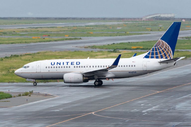 United Airlines Fleet Boeing 737-700 Details and Pictures