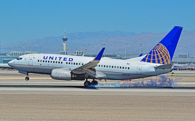 United Airlines Fleet Boeing 737-700 Details and Pictures
