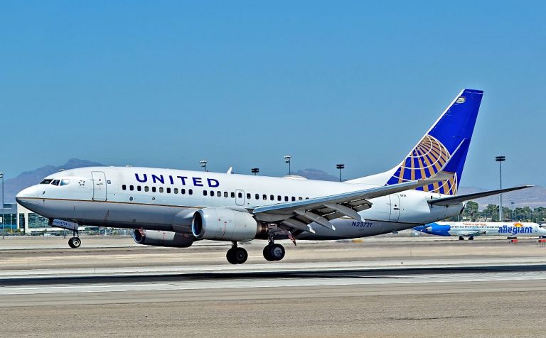 United Airlines Fleet Boeing 737-700 Details and Pictures