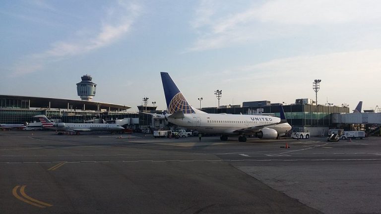 United Airlines Fleet Boeing 737-700 Details and Pictures